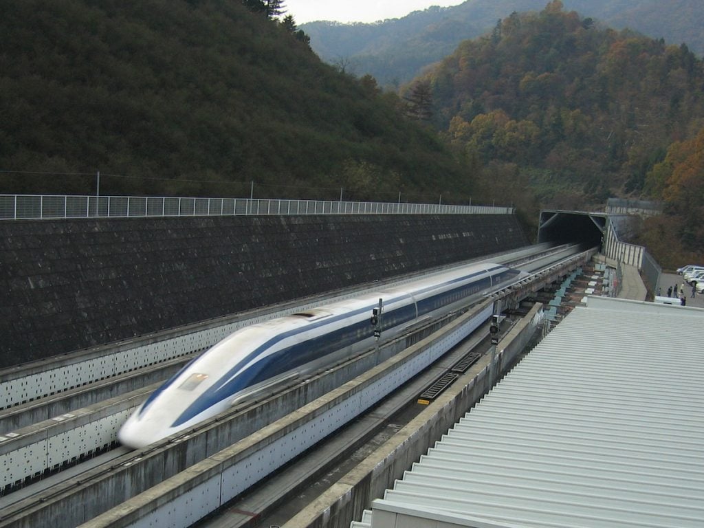The History of the Shinkansen, Japan's Fantastic Bullet Train | JOBS IN ...