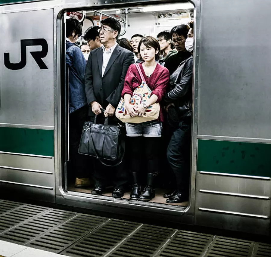 Why Meiwaku Helps Japanese Society Work So Smoothly | JOBS IN JAPAN